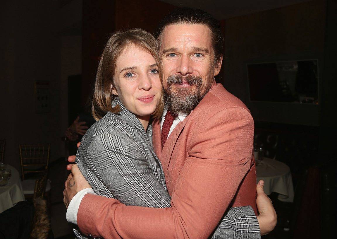 Stranger Things - L'omaggio di Ethan Hawke a sua figlia Maya è toccante Stranger Things - L'omaggio di Ethan Hawke a sua figlia Maya è toccante