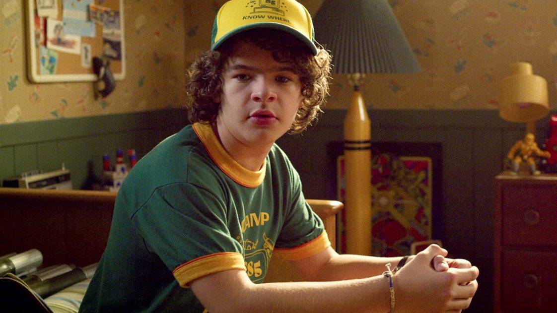 Stranger Things: perché amiamo così tanto Dustin Henderson