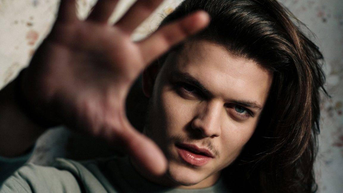 Vikings: 5 curiosità su Alex Høgh Andersen, il volto dietro Ivar il ...
