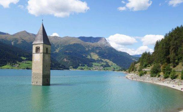 Curon, la recensione della prima stagione della serie Netflix