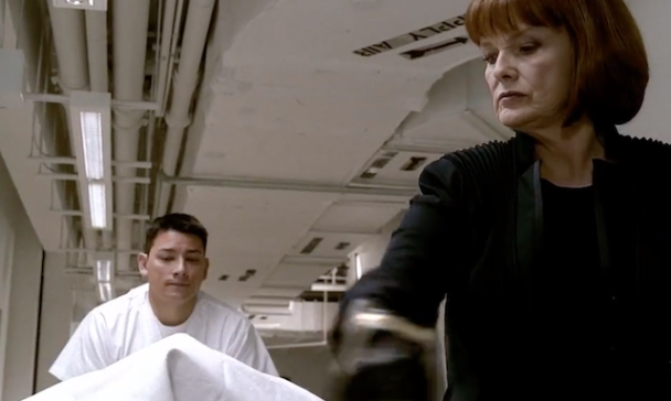 Fringe: 10 cose a cui ho pensato dopo aver rivisto il pilot a distanza ...