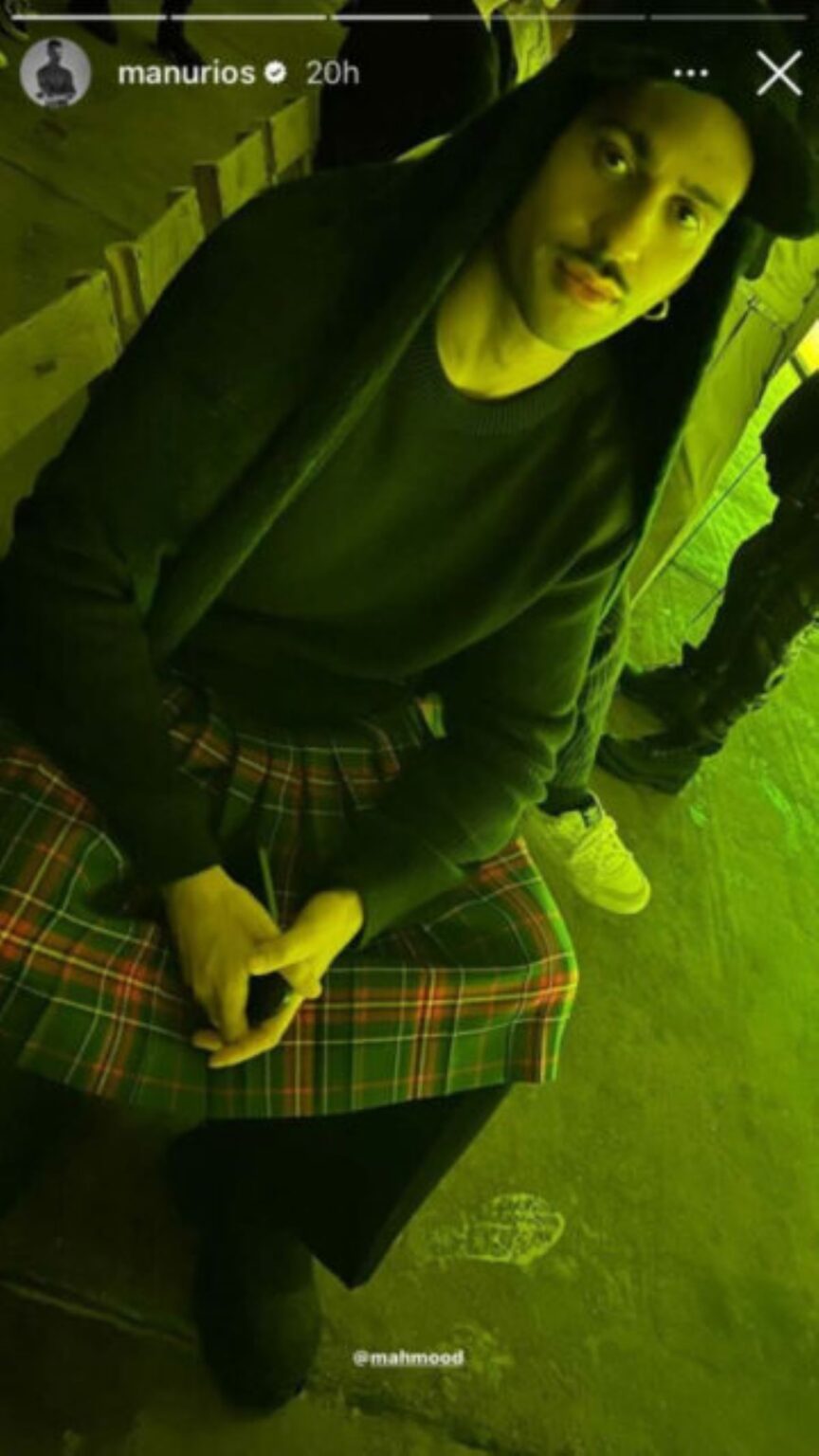 Mahmood paparazzato con un noto attore delle serie tv (FOTO)